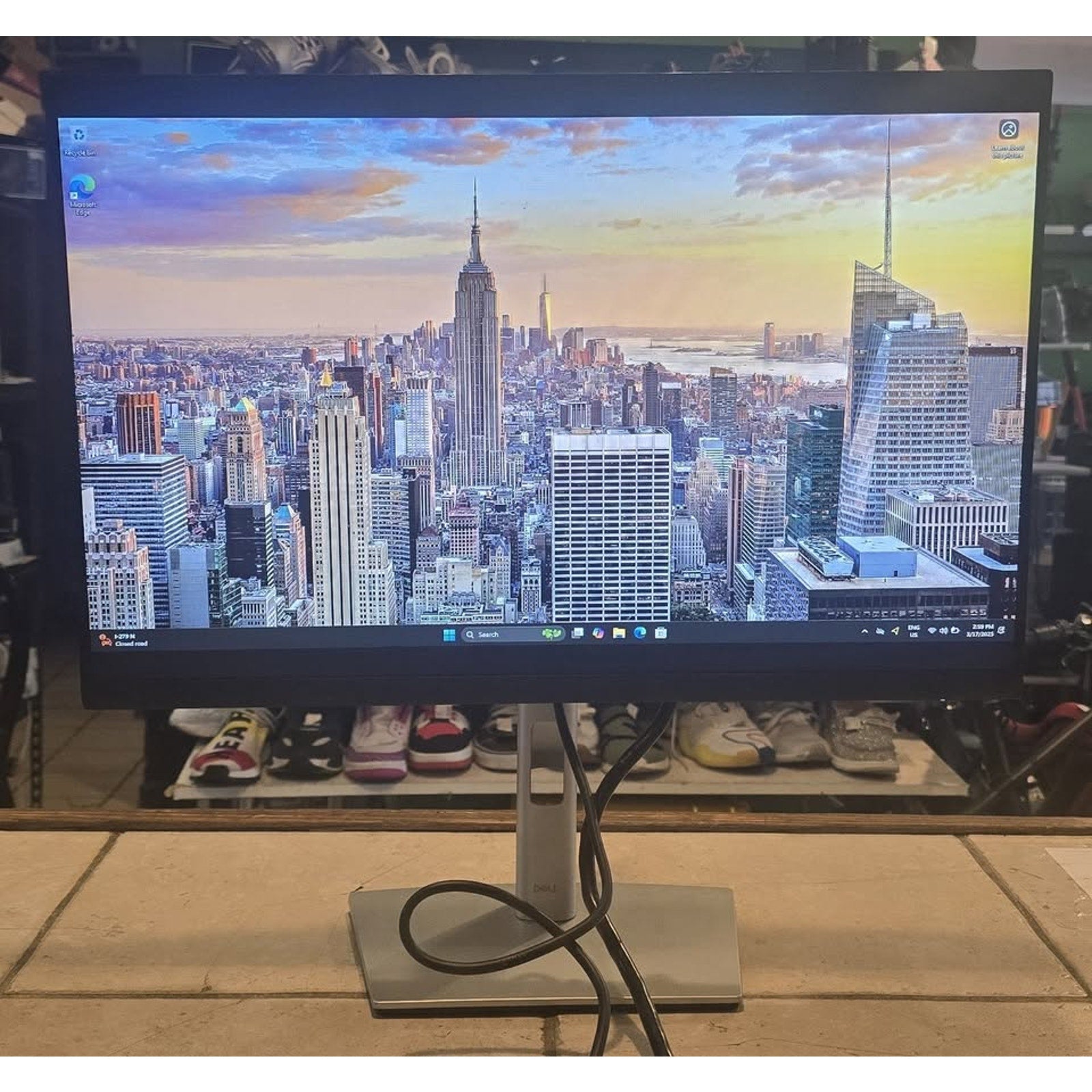 Dell 24" Class WUXGA LCD Monitor / P2432 / – Wolfpack Trading