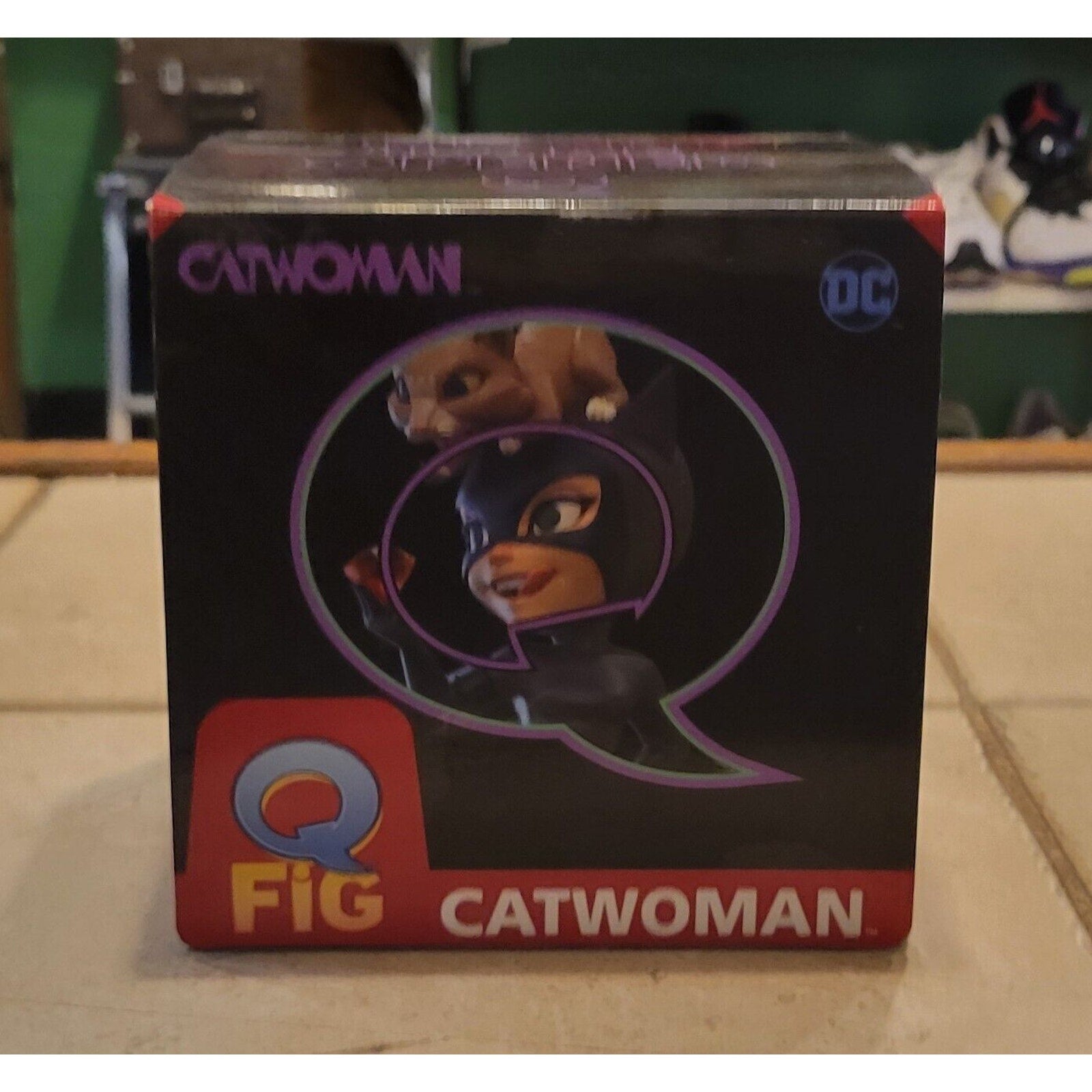 DC CATWOMAN Q-Fig Elite Diorama Quantum Mechanix Batman Animate ...