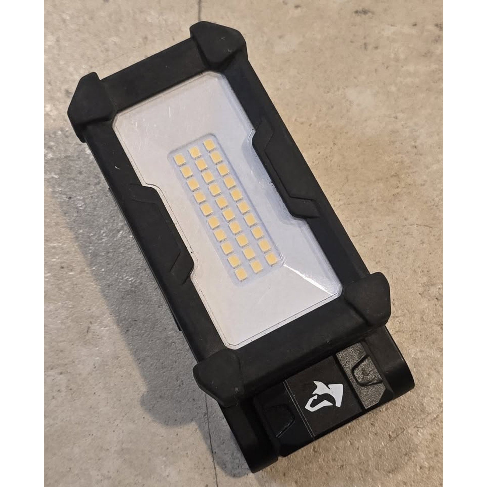 Husky LED Rechargeable Handheld Worklight / 500 Lumens / – Wolfpack Trading